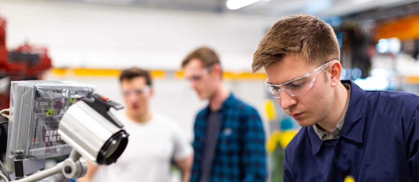 Pressure Vessel Inspector Website - Adept: Redback